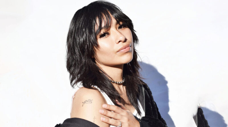 What Is a Wolf Cut? 3 Haircuts That Suits Everyone